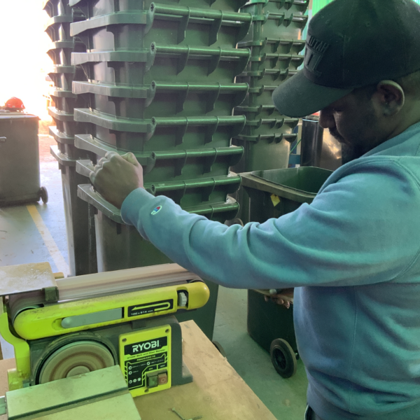 Dean Inkamala - Iltja Ntjarra Many Hands Art Centre